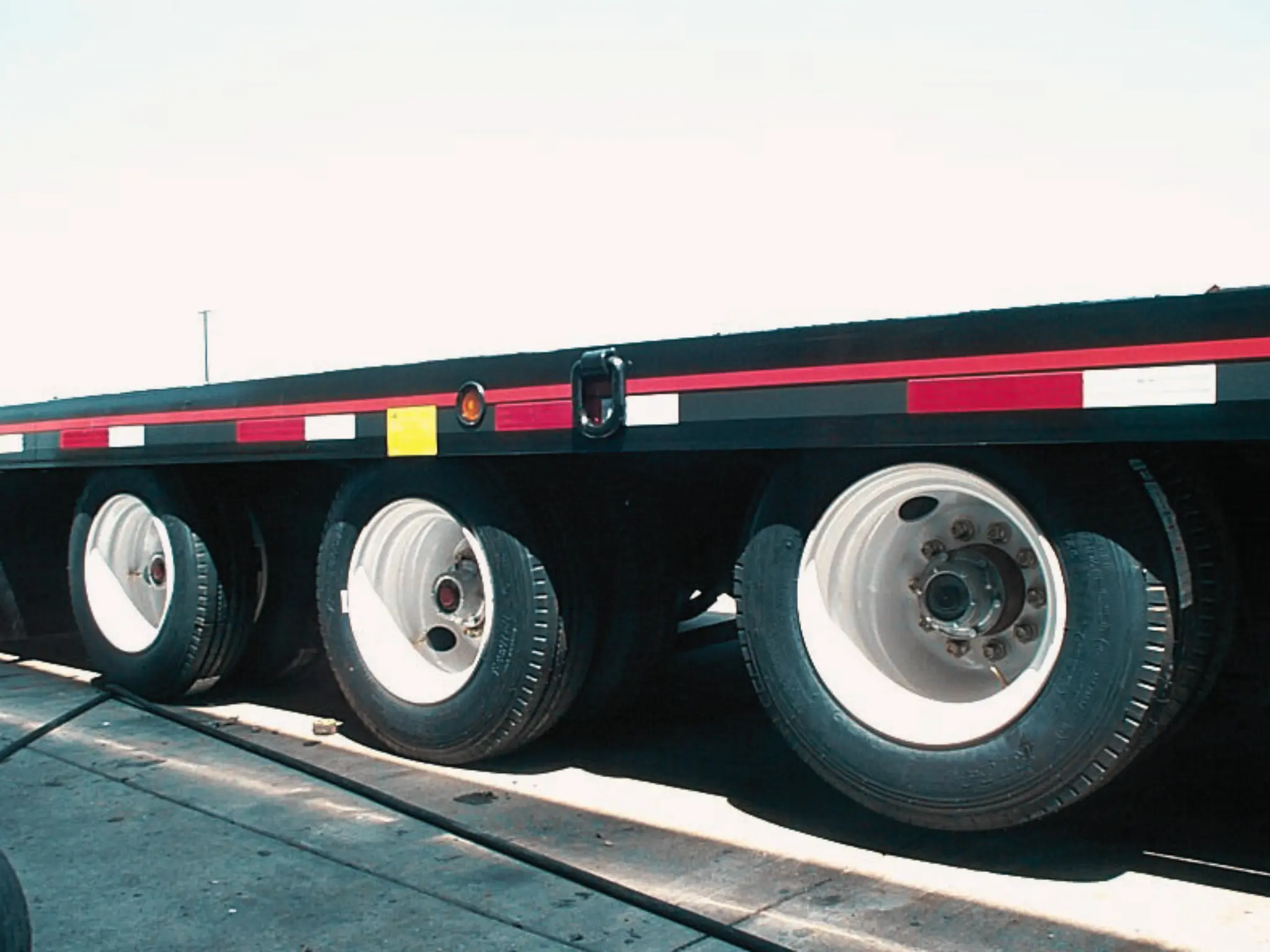 Trailer Options – Interstate Trailers Inc.
