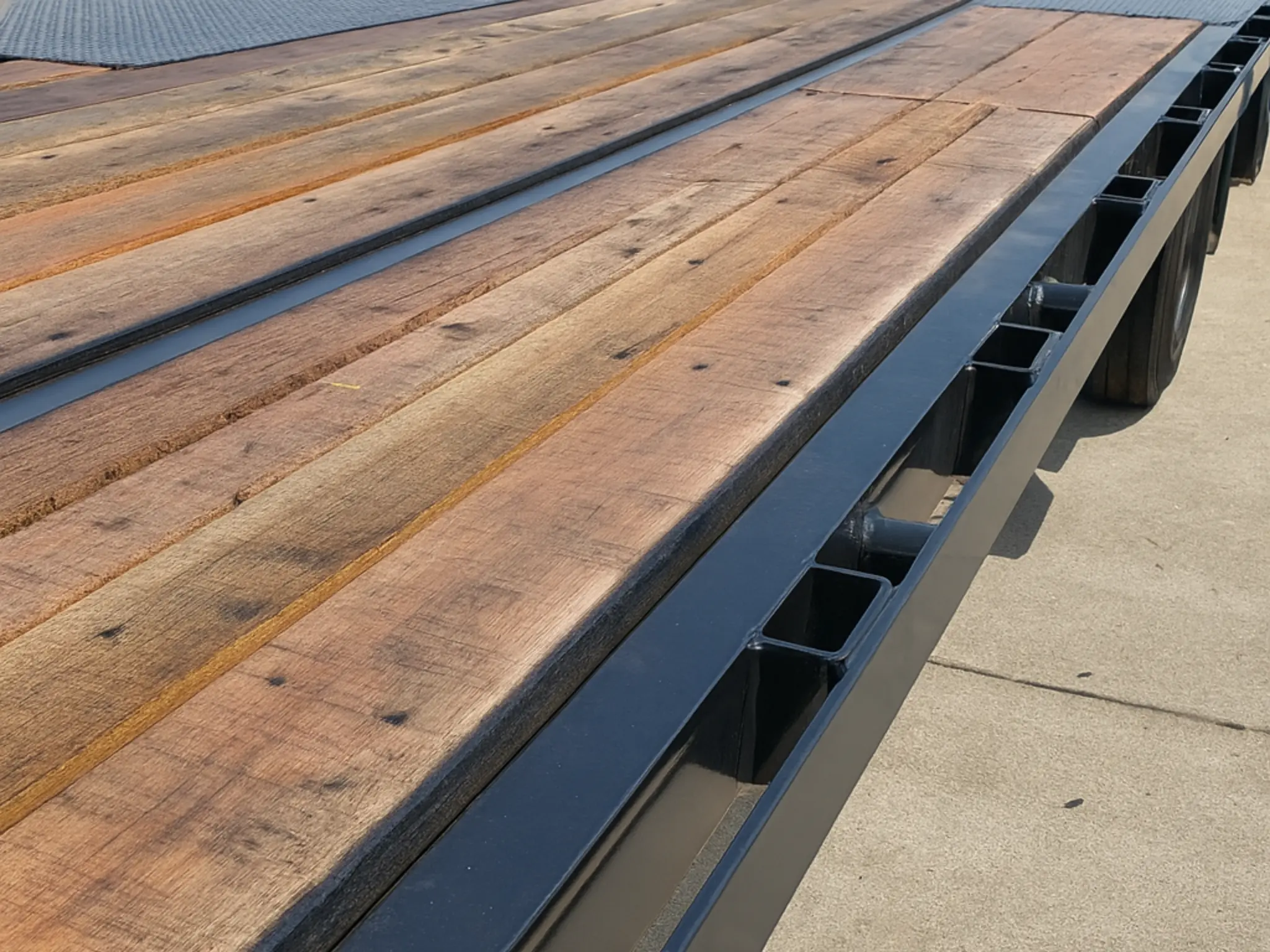 Trailer Options – Interstate Trailers Inc.